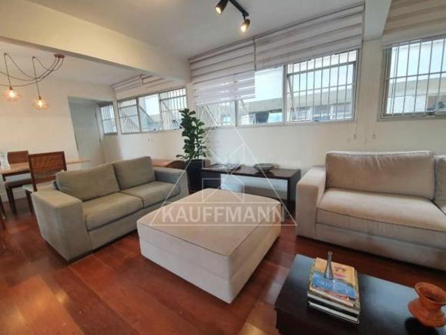 Lindo Apartamento com 3 Dormitórios em Perdizes