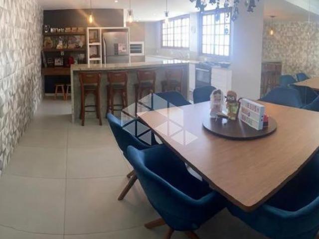 Lindo Apartamento com 3 quartos sendo 2 suítes no Bairro Nossa Senhora de Lourdes em Santa Maria