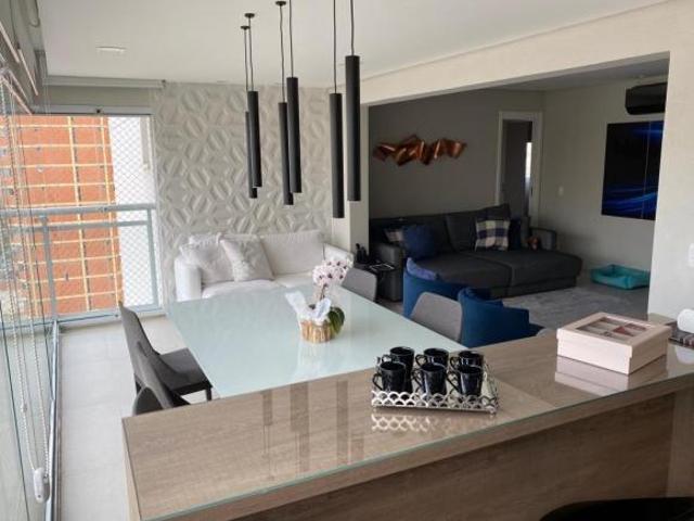 Lindo apartamento com 3 suítes, varanda gourmet Próximo do metrô