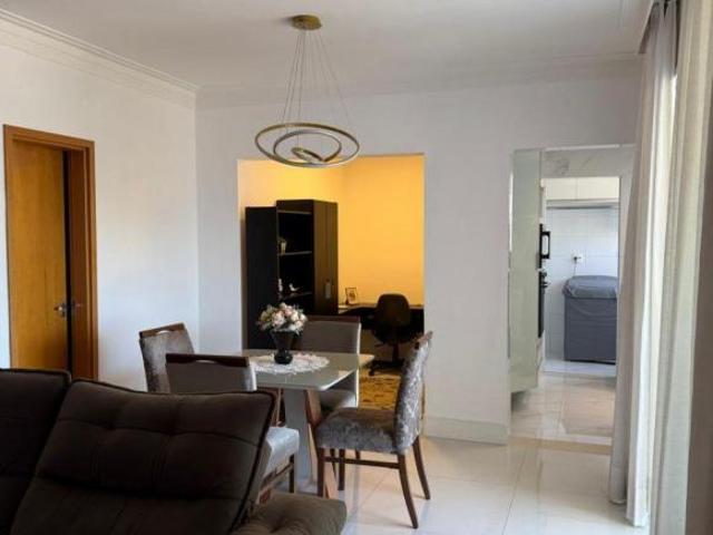Lindo apartamento com 104m2 ótima localização