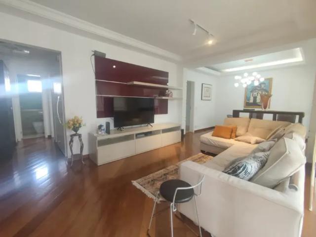 Lindo apartamento com 175m², 3 suítes e 4 vagas para locação ou venda no Klabin!