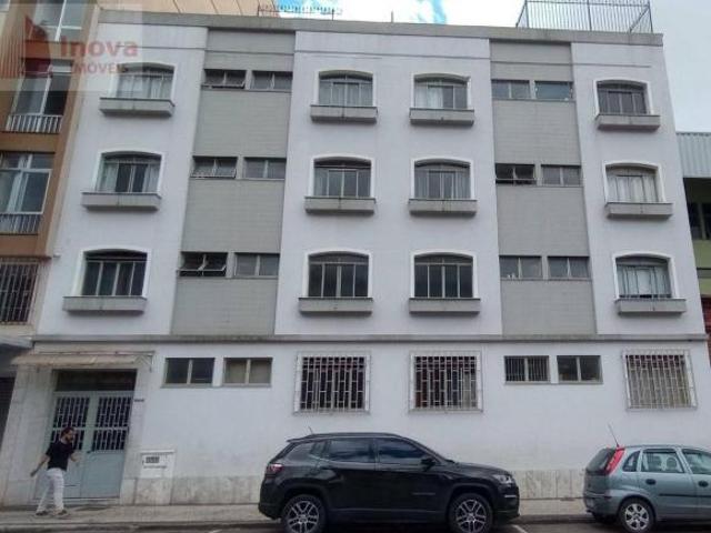 Lindo Apartamento com 1 quarto e sala, à venda, 47 m² por R$ 180.000 Centro Juiz de Fora/MG