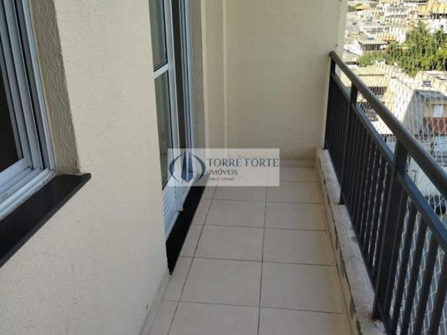 Lindo Apartamento com 2 dormitórios e Varanda em Ferraz de Vasconcelos