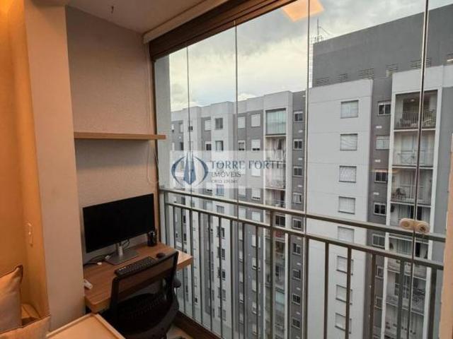 Lindo apartamento com 2 dormitórios, sacada e 1 vaga em Santo Amaro