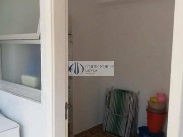 Lindo apartamento com 2 dormitórios, sacada, e 1 vaga em Praia Grande