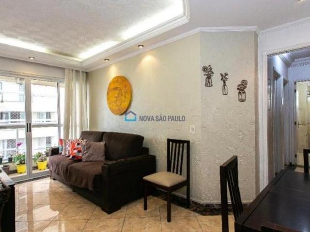 Lindo apartamento com 2 quartos e 1 suíte, 1 vaga perto do metrô Carrão no Tatuapé!