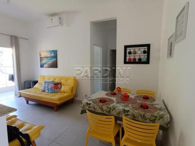 Lindo apartamento com 2 suítes e varanda gourmet na praia das Toninhas em Ubatuba!
