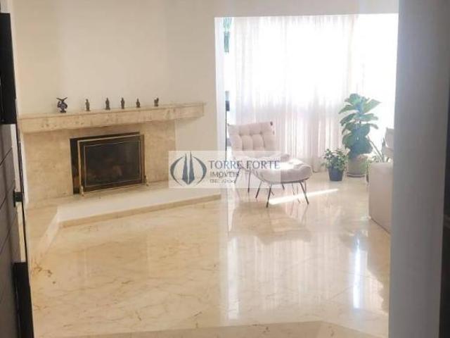 Lindo apartamento com 4 dormitórios, varanda e 3 vagas em Indianópolis