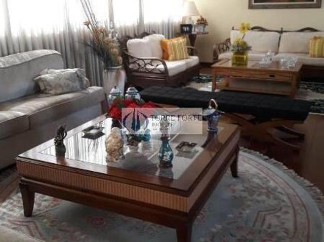 Lindo apartamento com 4 dormitórios e 4 vagas em Moema