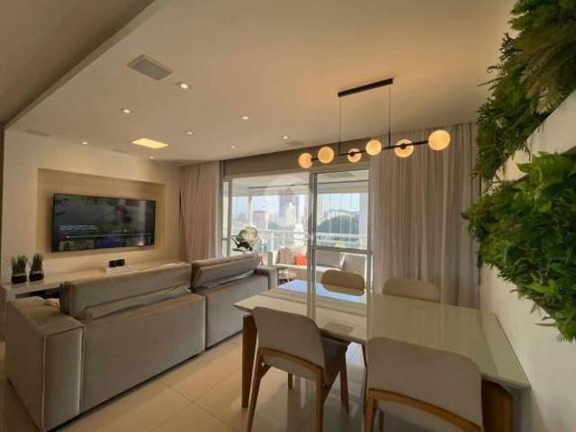 Lindo apartamento com 4 quartos e 2 vagas de garagem PORTEIRA FECHADA