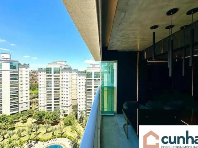 Lindo apartamento com acabamento impecável, rico em móveis planejados e belíssima iluminação