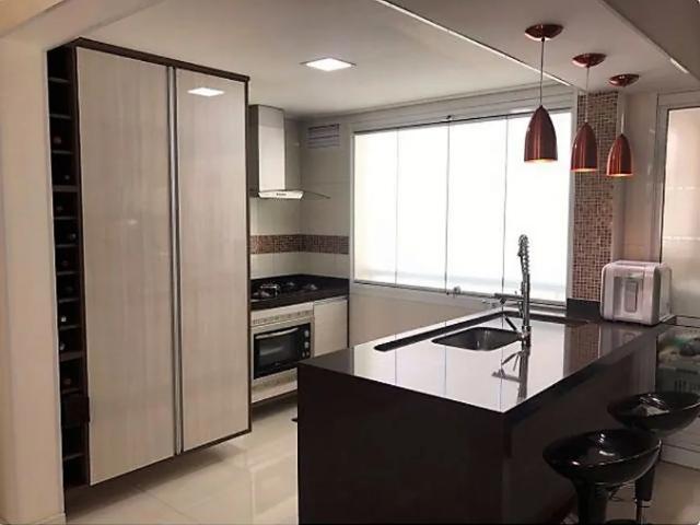 Lindo apartamento com apenas 3 anos