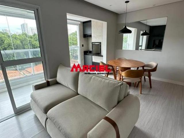 Lindo apartamento com suíte no Parque Industrial
