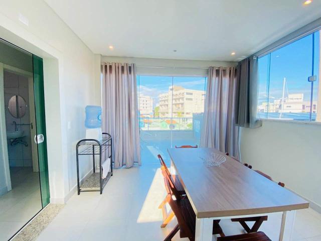 Lindo Apartamento com Terraço de 01 dormitório Cód. 008
