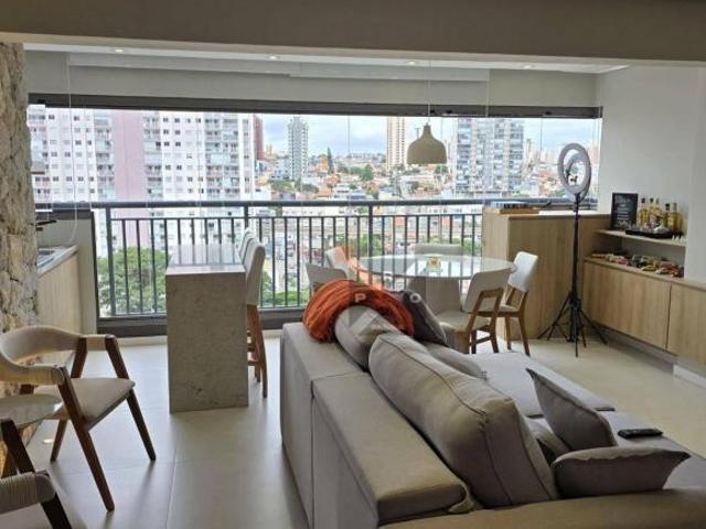 Lindo Apartamento com Varanda e 02 Suítes Próximo a Linha Verde do Metrô