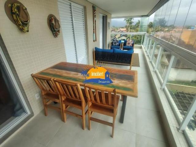 Lindo apartamento com varanda gourmet no coração do Maitinga