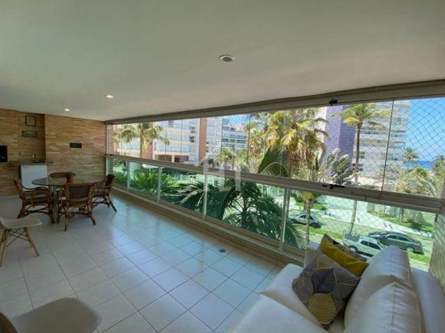 LINDO APARTAMENTO COM VISTA PARA O MAR