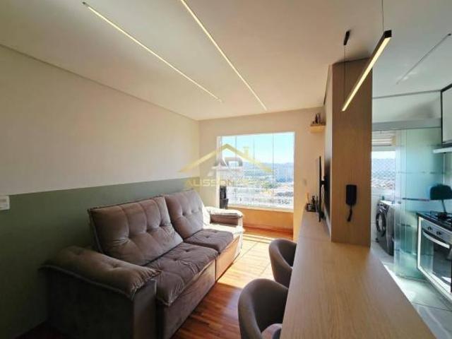 Lindo Apartamento de 48m²| 2 Quartos| 1 Vaga| Moveis Planejados no Quitaúna