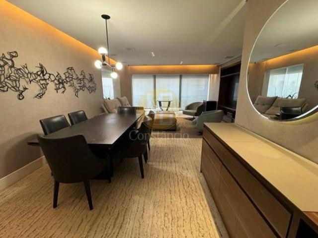 LINDO APARTAMENTO DE 4 QUARTOS E 2 SUITES, PORTEIRA FECHADA NO TATUAPÉ