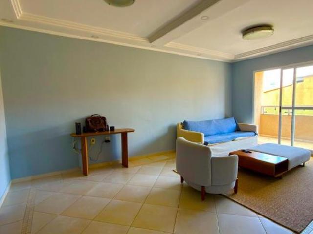 Lindo apartamento de 100m² 03 quartos sendo 1 suíte, varanda ótima localização