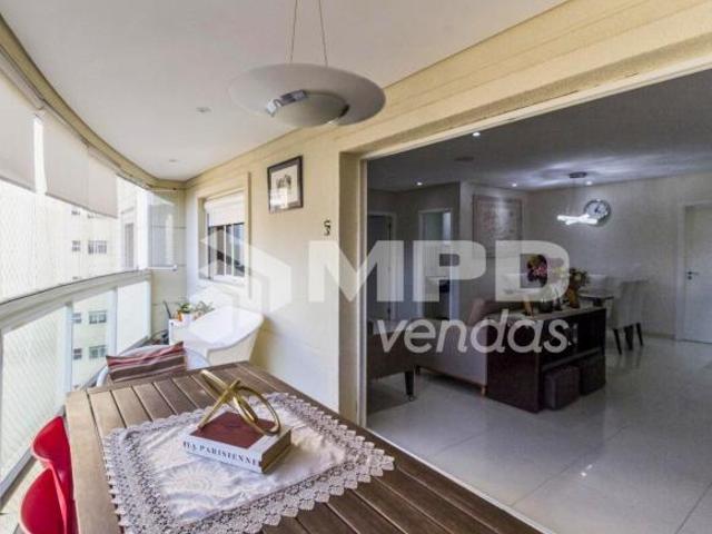 Lindo apartamento de 133 m² com 3 dormitórios sendo 1 suíte e 2 vagas. Resort Tamboré MPD