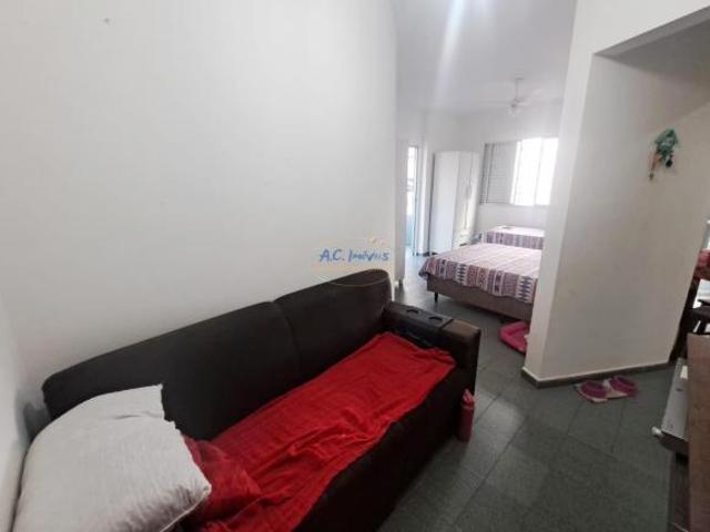 Lindo Apartamento de 1 dorm com Varanda Frente Rua Elevador e Piscina!