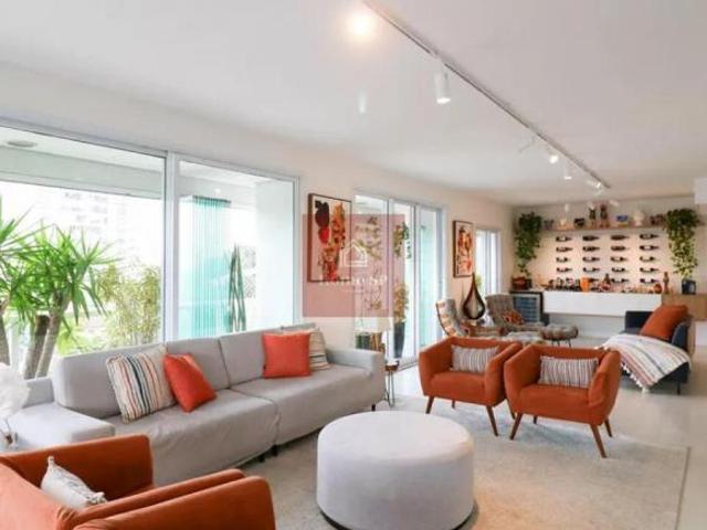Lindo apartamento de 220m para venda no Campo Belo!