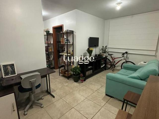 Lindo apartamento de 2 dormitórios