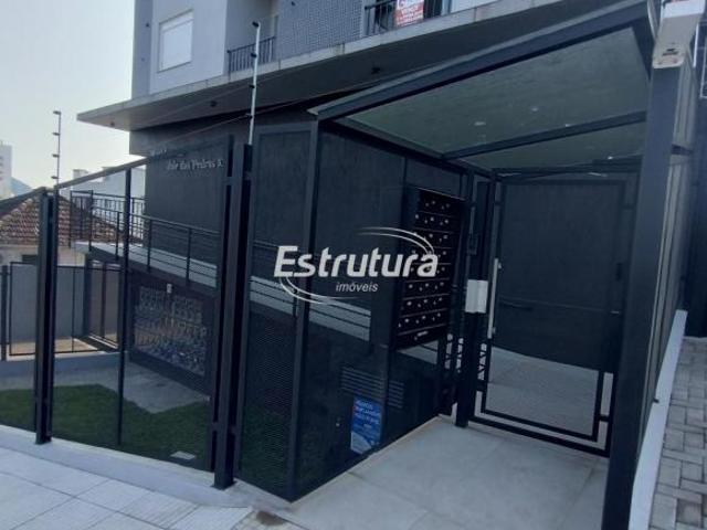 LINDO APARTAMENTO DE 2 DORMITÓRIOS