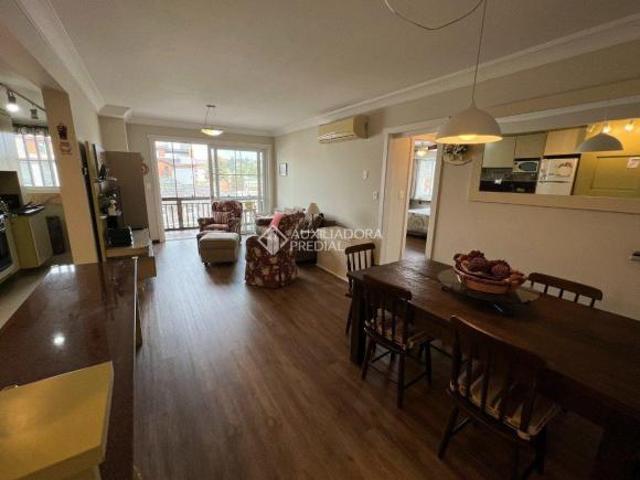 Lindo apartamento de 2 quartos no centro de Gramado
