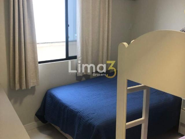 Lindo Apartamento de 3 Dormitórios Frente ao Mar com Ampla Sacada e Churrasqueira