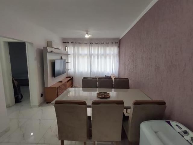 Lindo apartamento de um quarto em Santos e na quadra da praia