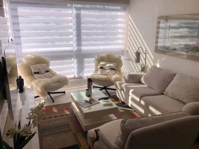 Lindo apartamento de dois quartos em Gramado