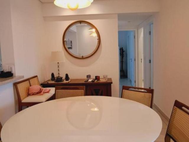 LINDO APARTAMENTO DE FRENTE PARA O MAR !
