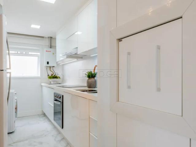 Lindo apartamento decorado com 54 m2 com 1 quarto e 2 vagas em Três Figueiras Porto Alegre RS