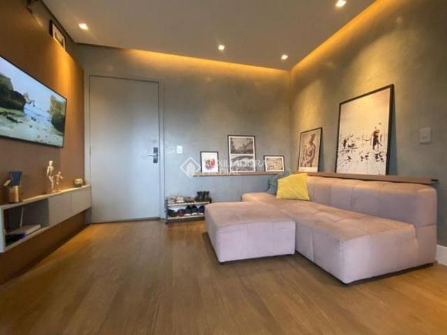 Lindo apartamento decorado e mobiliado de 2 dormitórios, vaga e infra na ZN, ao lado do Cassol