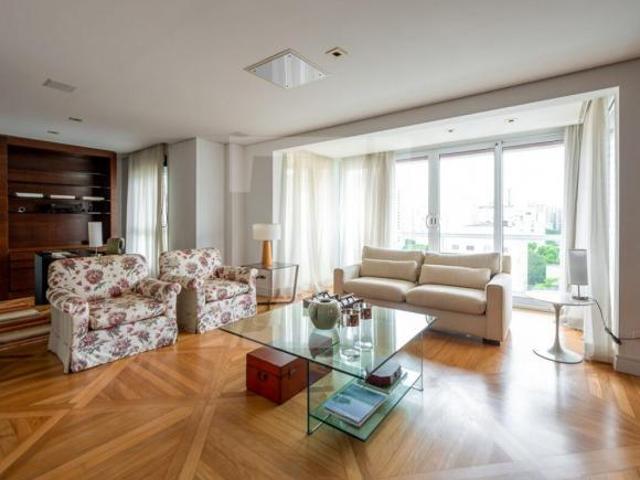 Lindo apartamento decorado em Moema