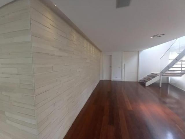 Lindo apartamento Duplex com 170m² a.u em otima localização