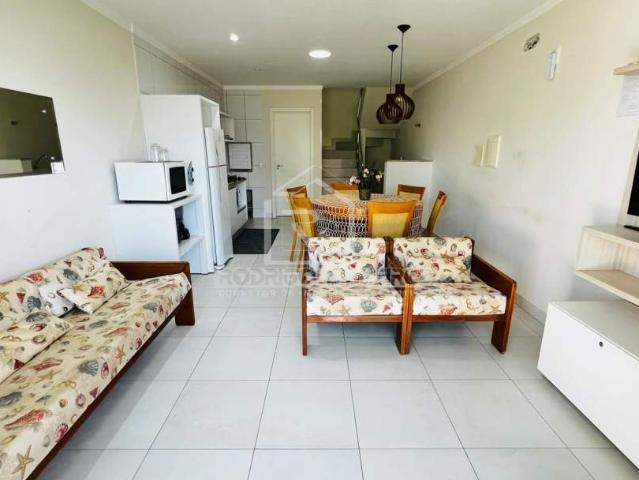 Lindo Apartamento Dúplex Mariscal Cód. 002