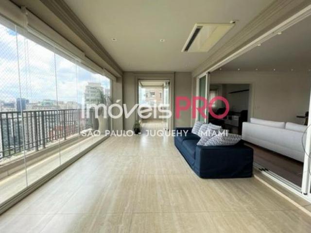 Lindo apartamento em andar alto com excelente localização