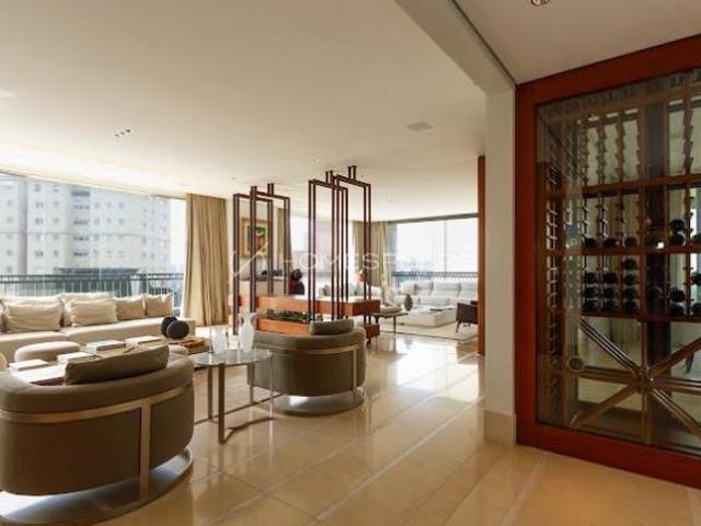 LINDO APARTAMENTO EM CONDOMINIO EXCLUSIVO