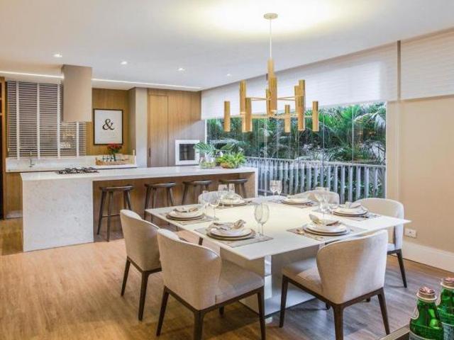 LINDO APARTAMENTO EM CURITIBA
