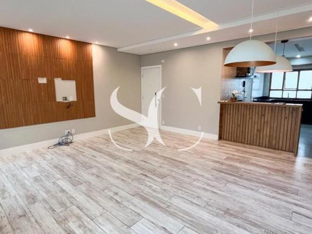Lindo apartamento em frente à praia, no Boqueirão em Santos Vista para o mar