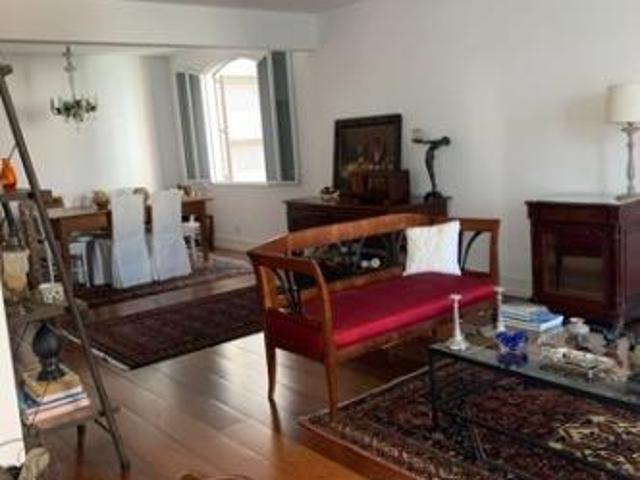Lindo Apartamento em Itaim Bibi com 160 m²