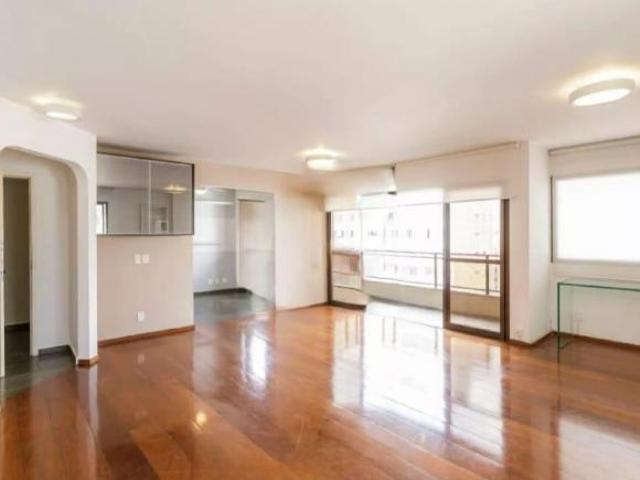 Lindo Apartamento em Itaim Bibi com 196m²!