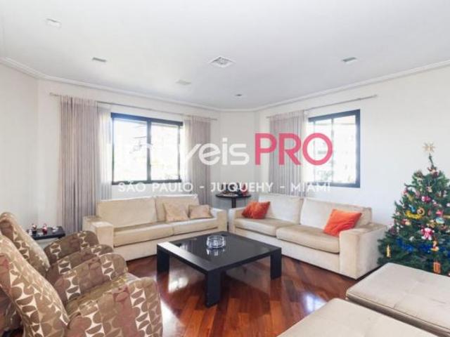Lindo apartamento em Moema com ótima localização!