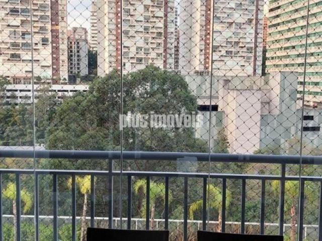 LINDO APARTAMENTO, EM ÓTIMA LOCALIZAÇÃO NO MORUMBI