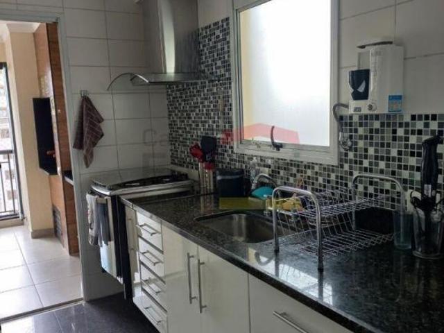 Lindo apartamento em Santana, condomínio clube, próximo aos melhores colégio da região