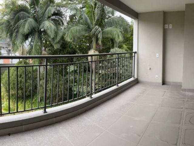 Lindo Apartamento em Santo Amaro com 108m²!