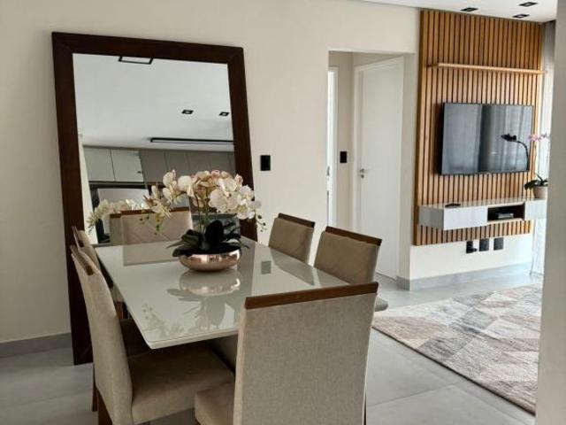 LINDO APARTAMENTO * EXCELENTE LOCALIZAÇÃO